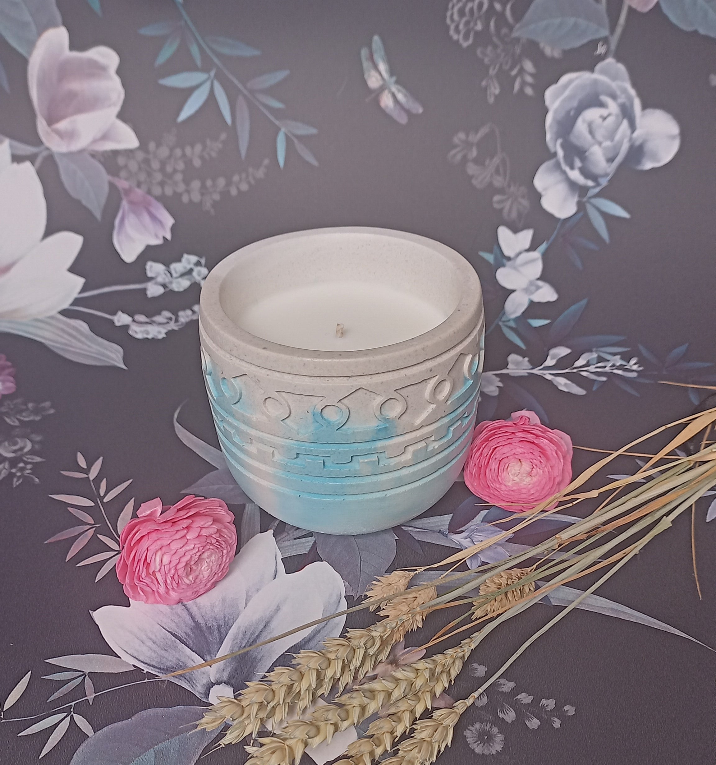 Irish handmade concrete candles with rapeseed and coconut wax – Candelabrum
